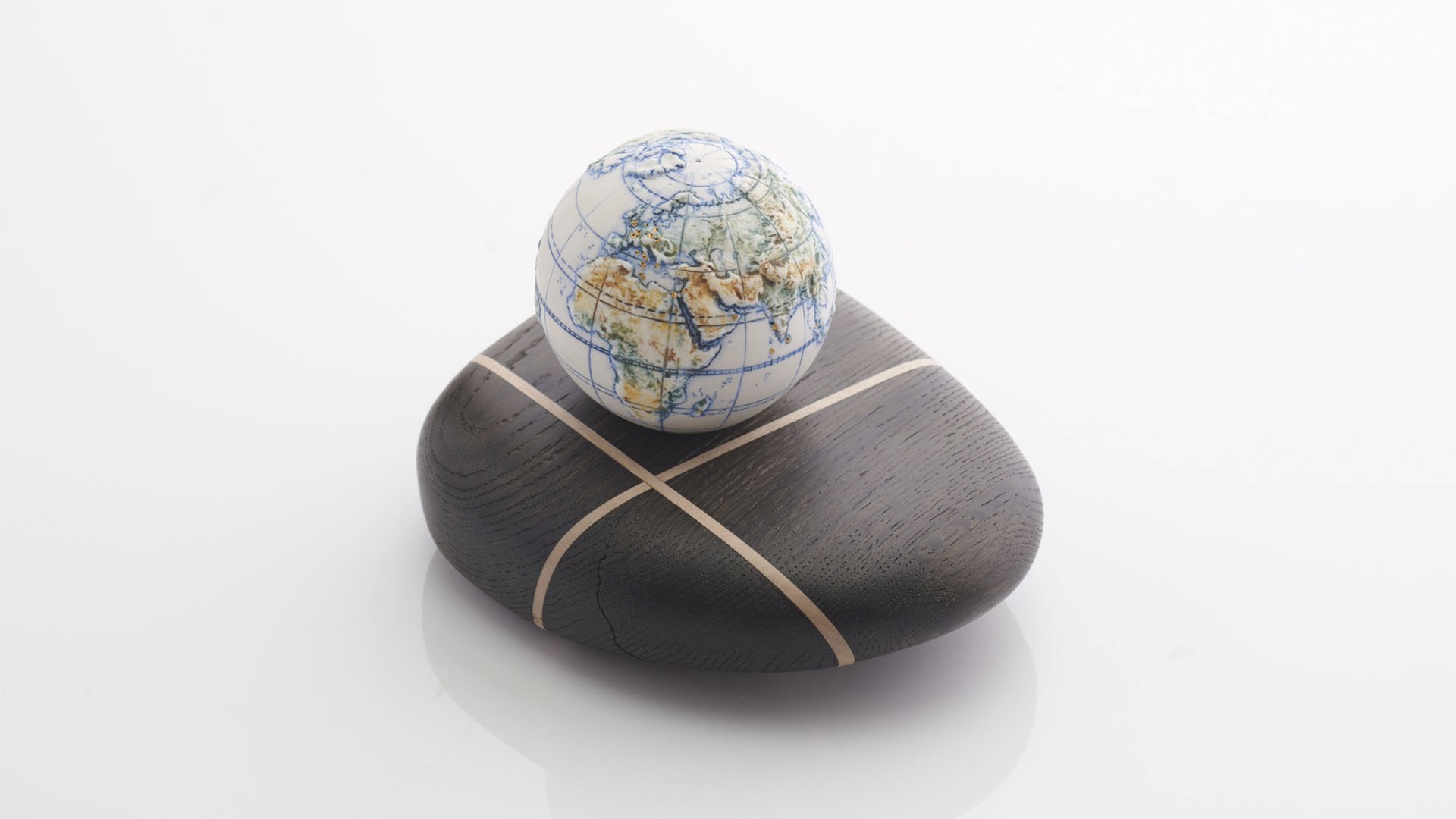 Pocket globes and porcelain maps: new exhibition combines cartography ...